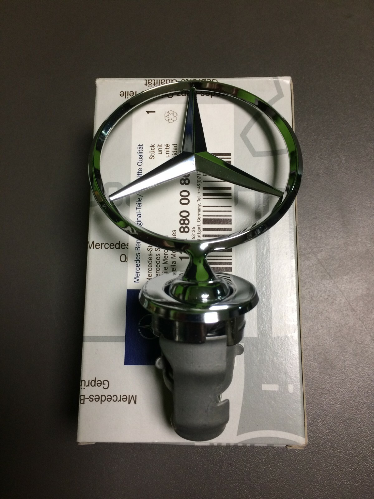 New Genuine Mercedes W123 W124 W126 W201 Bonnet Grill Badge Emblem ...