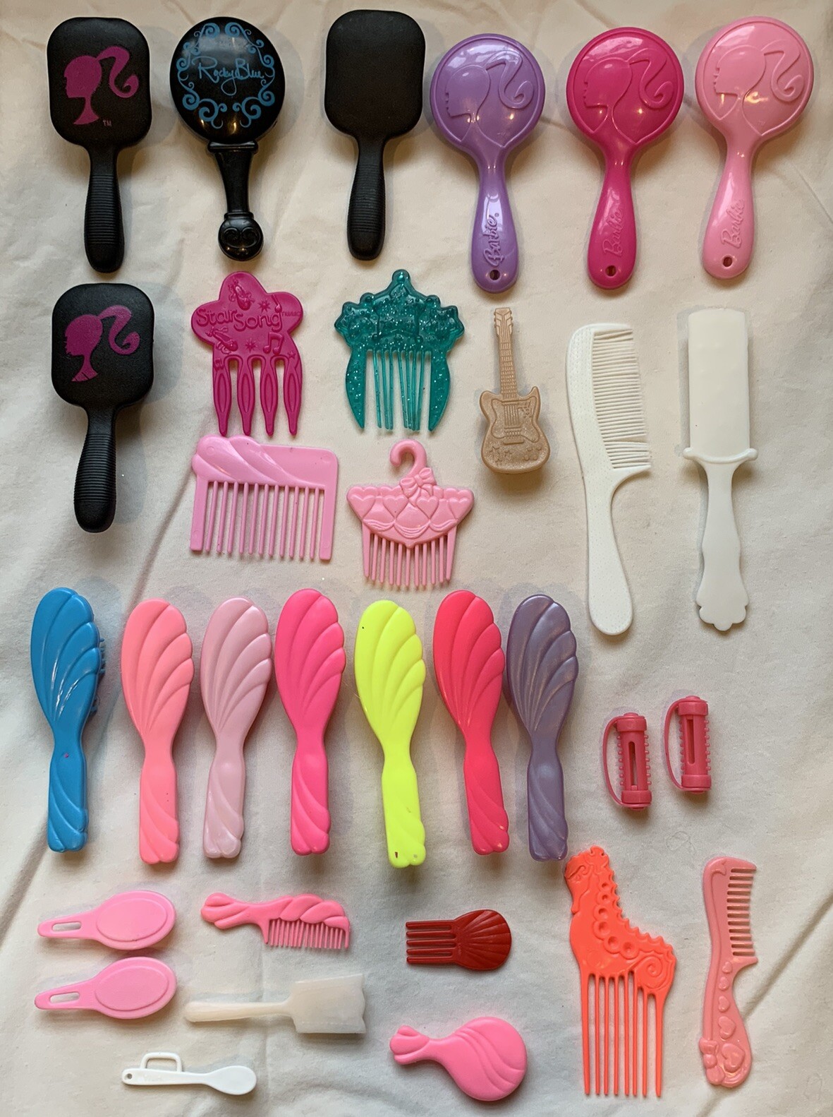 Lot of 30 Vintage BARBIE MGA Plastic Brushes Combs Hair Accessories Big ...