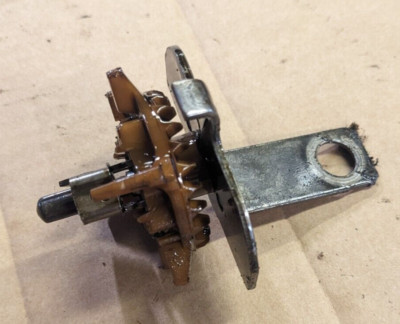20 HP Briggs&Stratton 31N607 0868-G5 governor gear/oil slinger #691968 ...