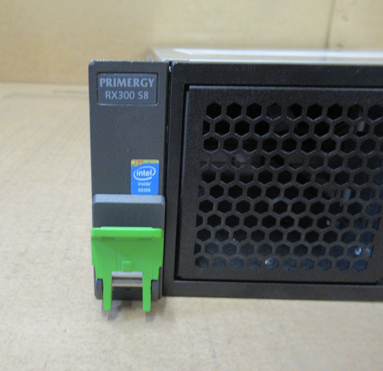Fujitsu Primergy RX300 S8 6C E5-2630v2 2x 300GB 10K SAS HDD 2U Server ...