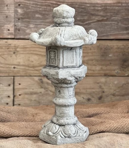 Concrete Oriental Lantern Statue Detailed Lantern Sculpture Garden ...