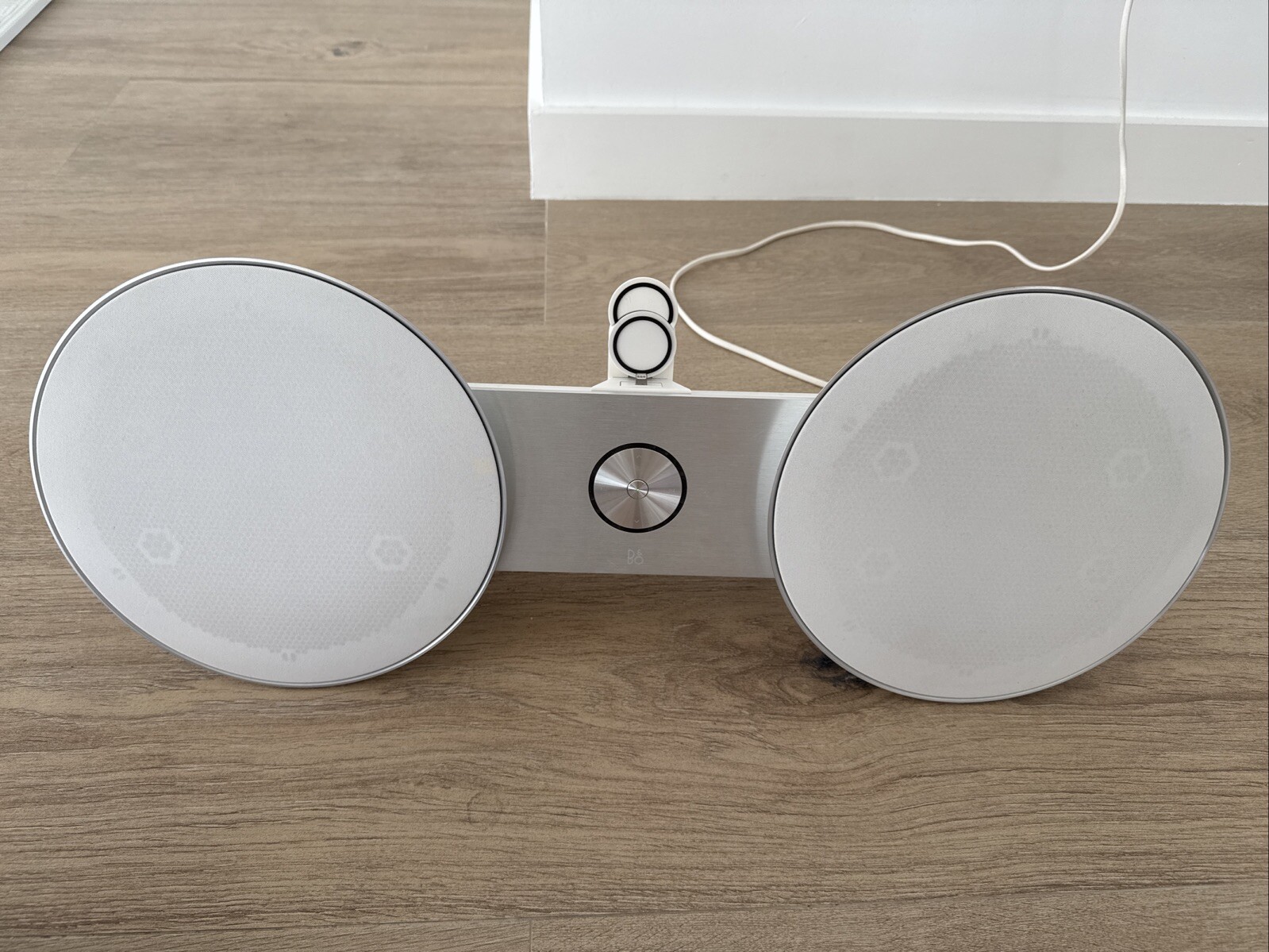 BANG & OLUFSEN BEOPLAY A8 Airplay Speaker -White | eBay