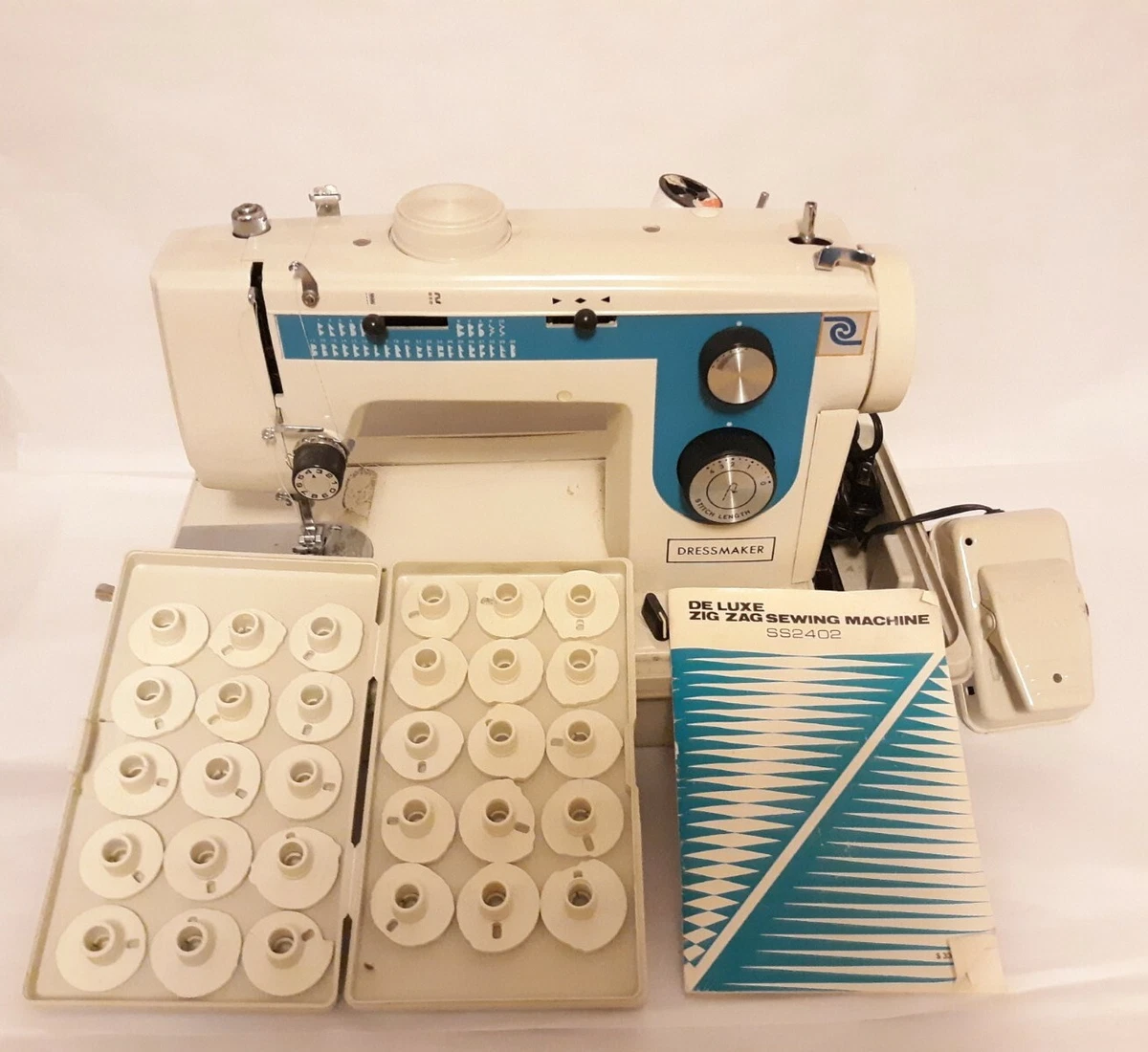 Dressmaker Sewing Machine Zig Zag