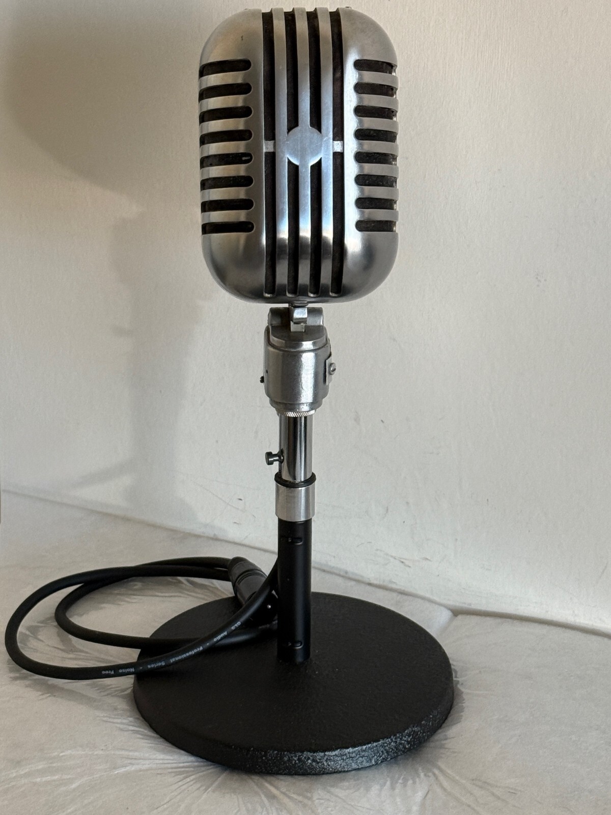 Vintage 1940's TURNER 101 Ribbon/Dynamic Microphone, beauty, works ...