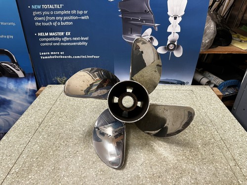 Mercury Outboard, Lab Finish Rev 4 14.6 x 25, Right Hand Propeller, P ...