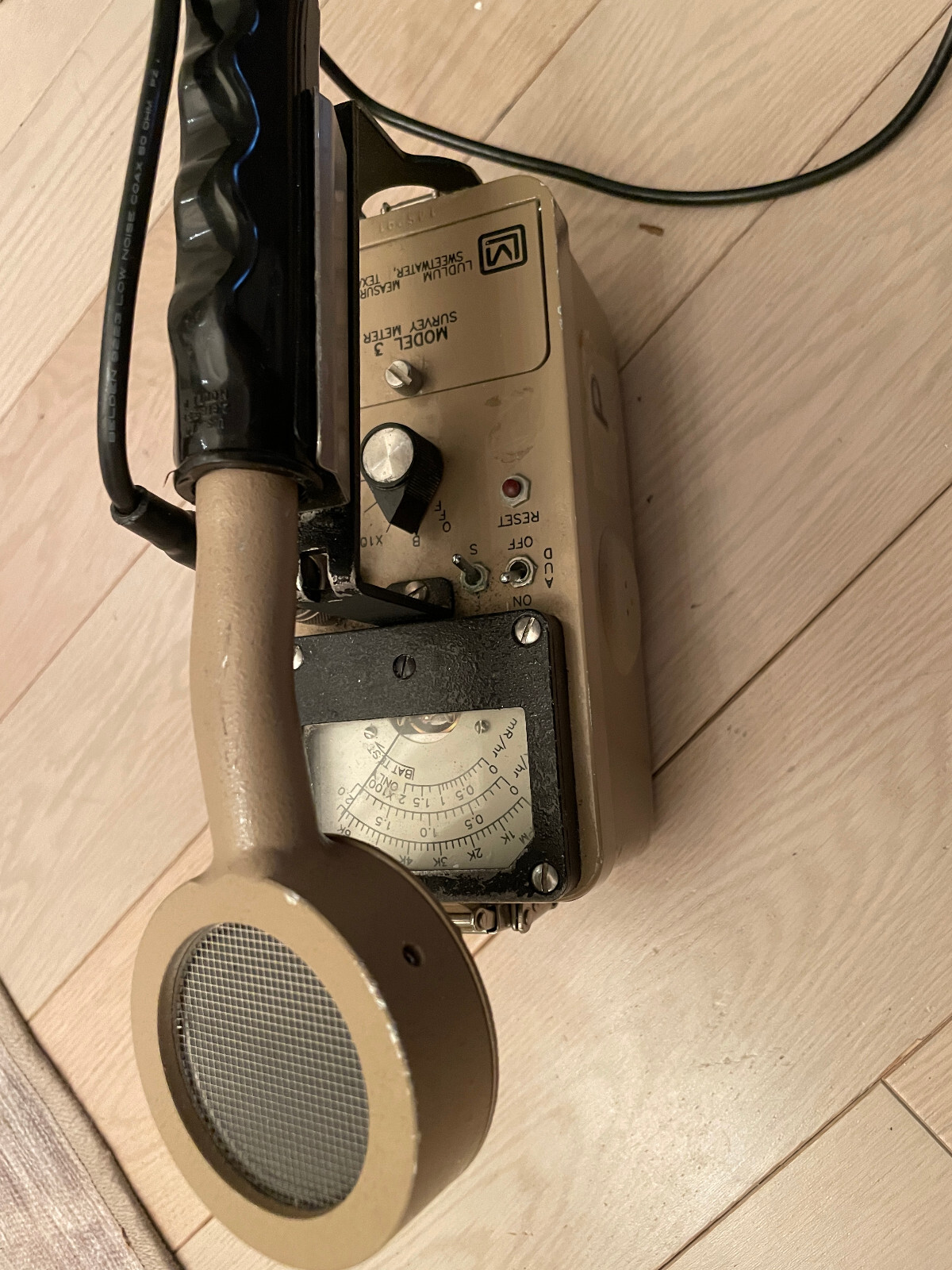Ludlum 3 survey meter geiger counter radiometer 44-9 pancake probe warranty | eBay