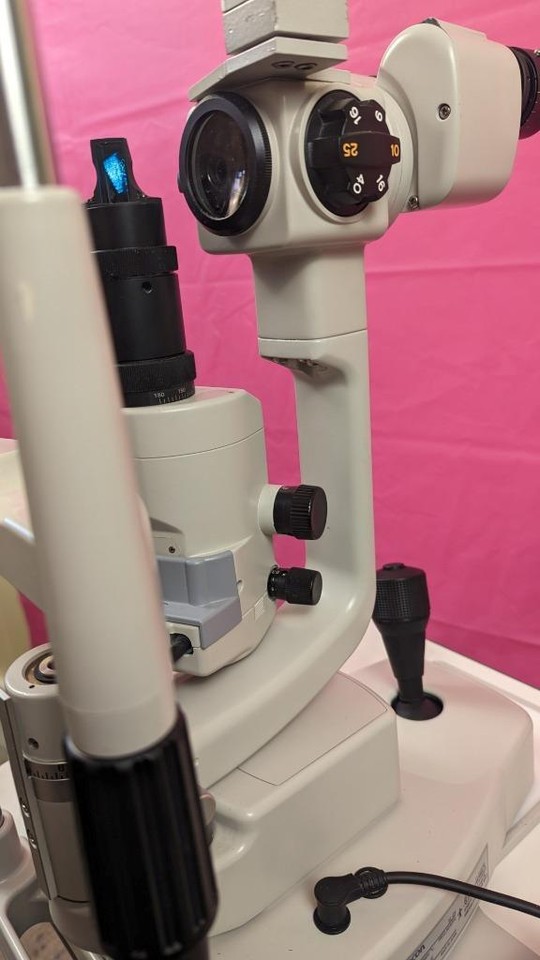 Topcon SL-D4 Slit Lamp w Reichert CT210 Tonometer on Power Lift Table ...