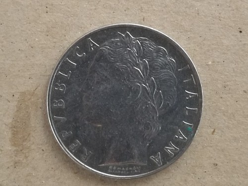1972 Italy Repvbblica Italiana L.100 "R" Coin Great shape Great ...