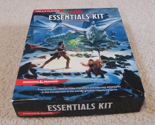 D&D Essentials Kit • Dungeons & Dragon • 2019 COMPLETE • New/Unpunched ...