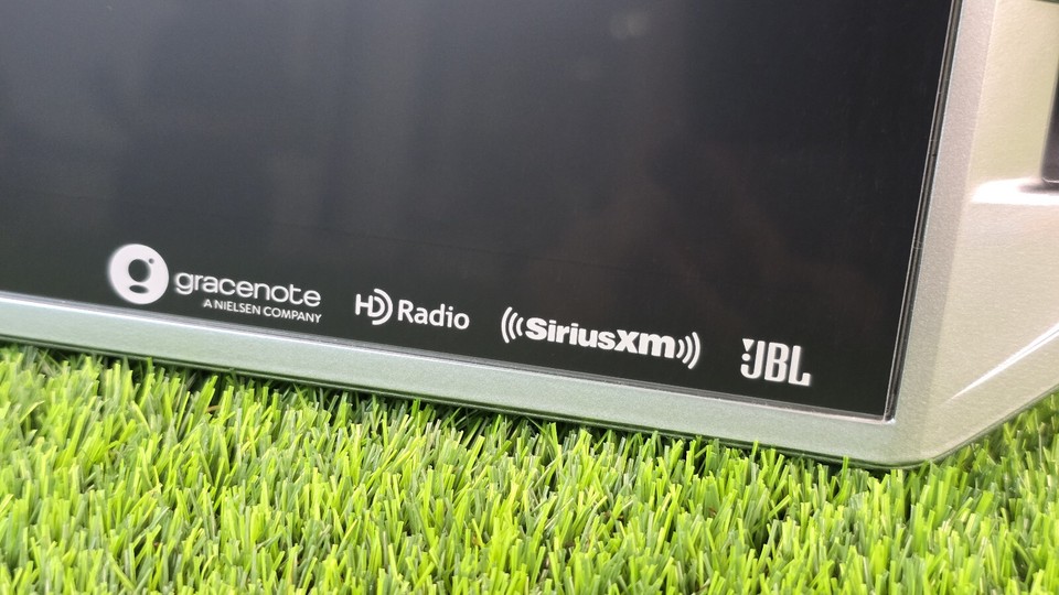Toyota Tundra 22-24 JBL Siruis XM HD Radio Gracenote Headunit 14inch ...
