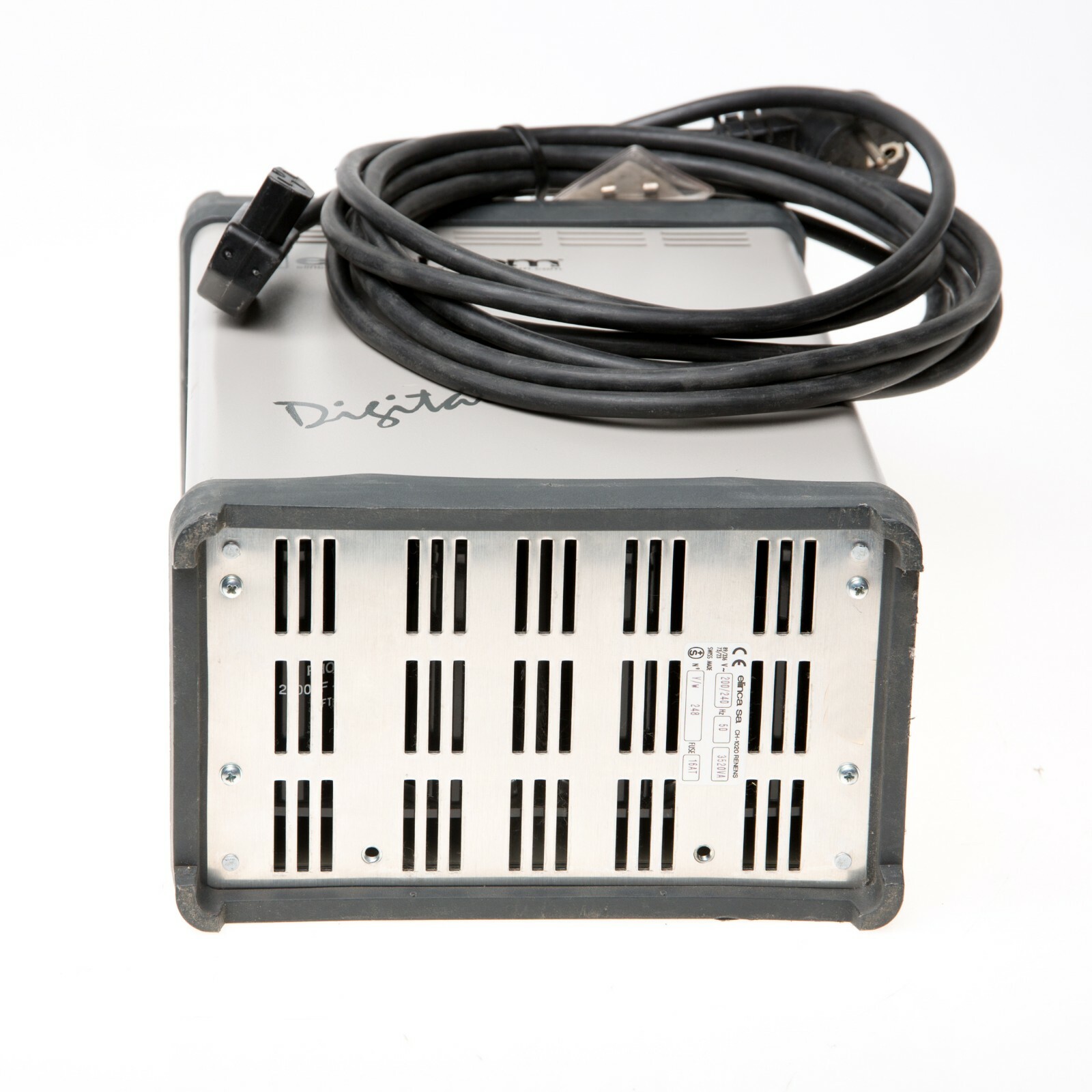 Elinchrom Digital 2400 RX Generator guter Zustand mit Rechnung inkl ...