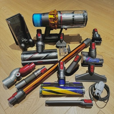 Dyson V15 SV22 Cordless Handheld Vacuum Professional Deep Cleaned ...