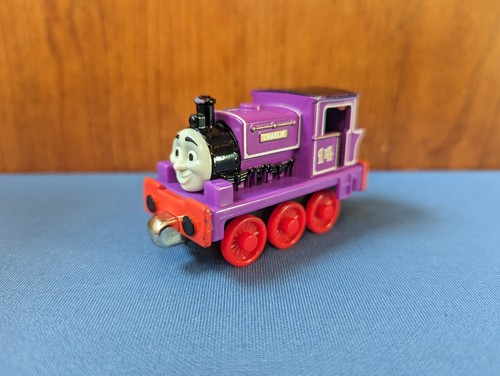 2009 Mattel die cast Thomas the Train purple engine CHARLIE magnets ...