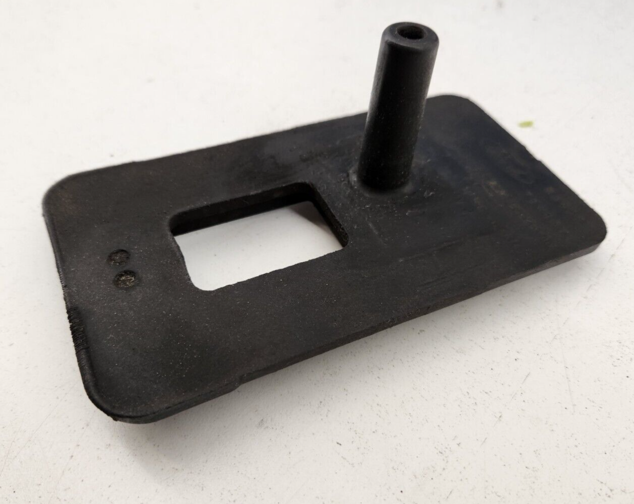 08-16 Ford F250 F350 LH Left Front Body Mount Cushion Reinforcement ...