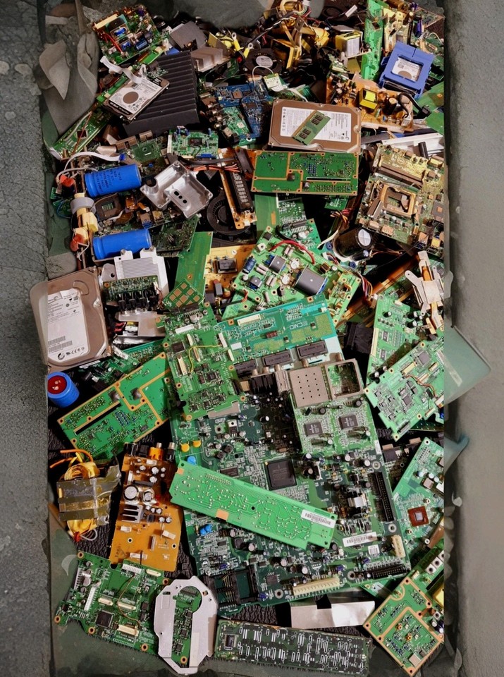 14+LB PCB+ GREAT Yield🔥Gold Silver Palladium Precious Metals Hard Drive ...