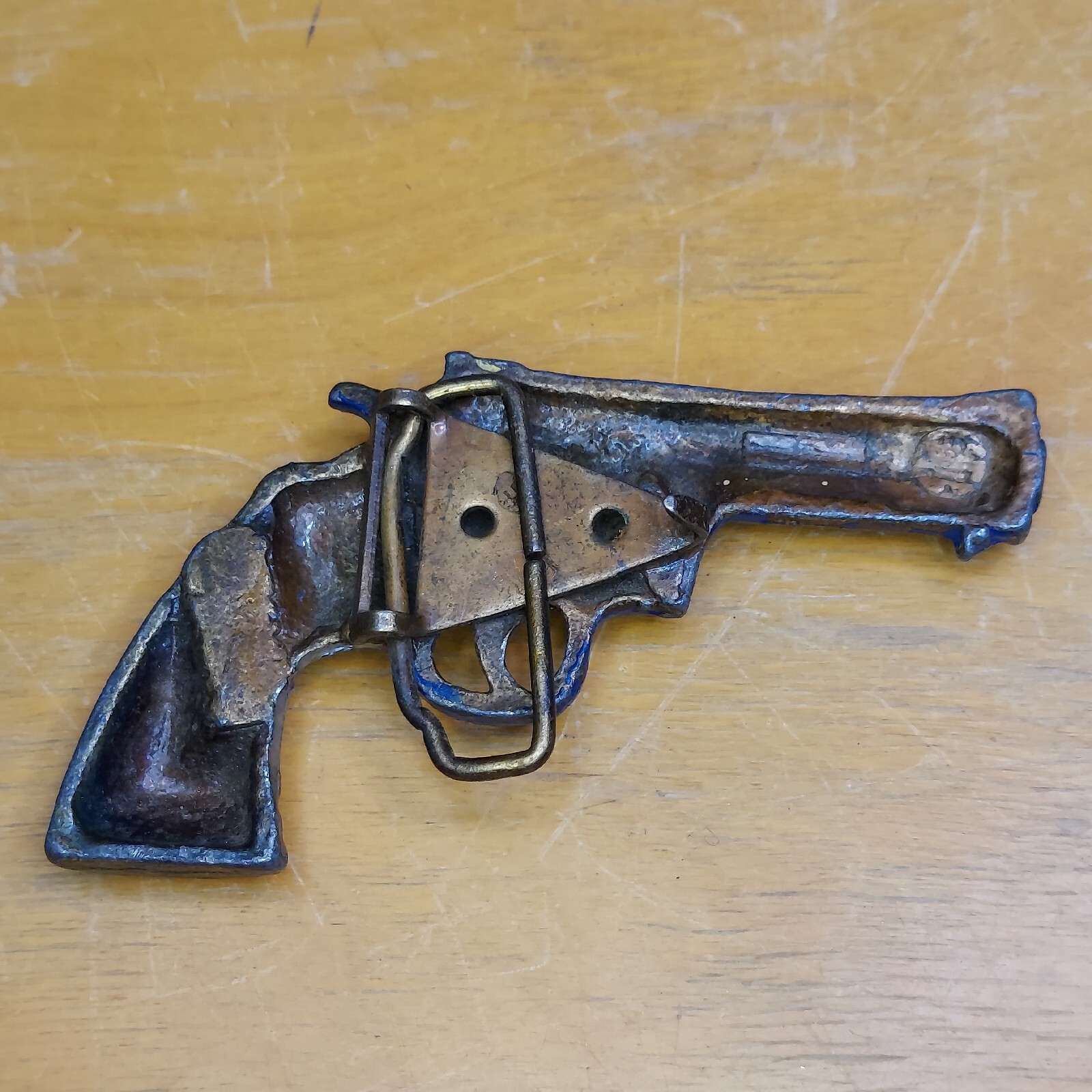 Vintage Blue Revolver Handgun Belt Buckle - Gem