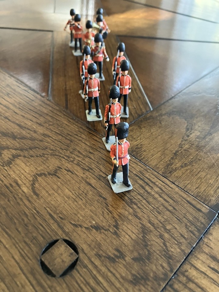 Vintage GB Little Lead Soldiers 12-1 1/4” Coldstream Guards Set Made ...