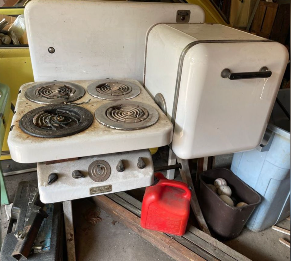 Vintage 1930's Era Electrochef Mint Green and White Detroit Michigan ...