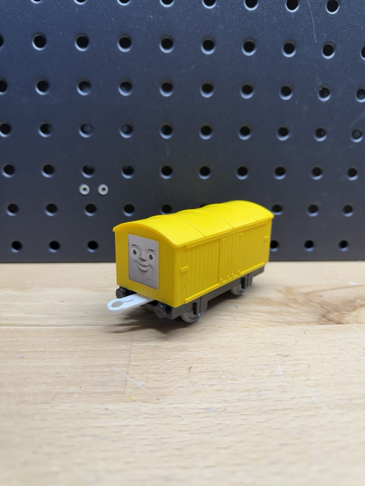 Thomas & Friends Trackmaster Train Yellow Covered Troublesome Truck ...