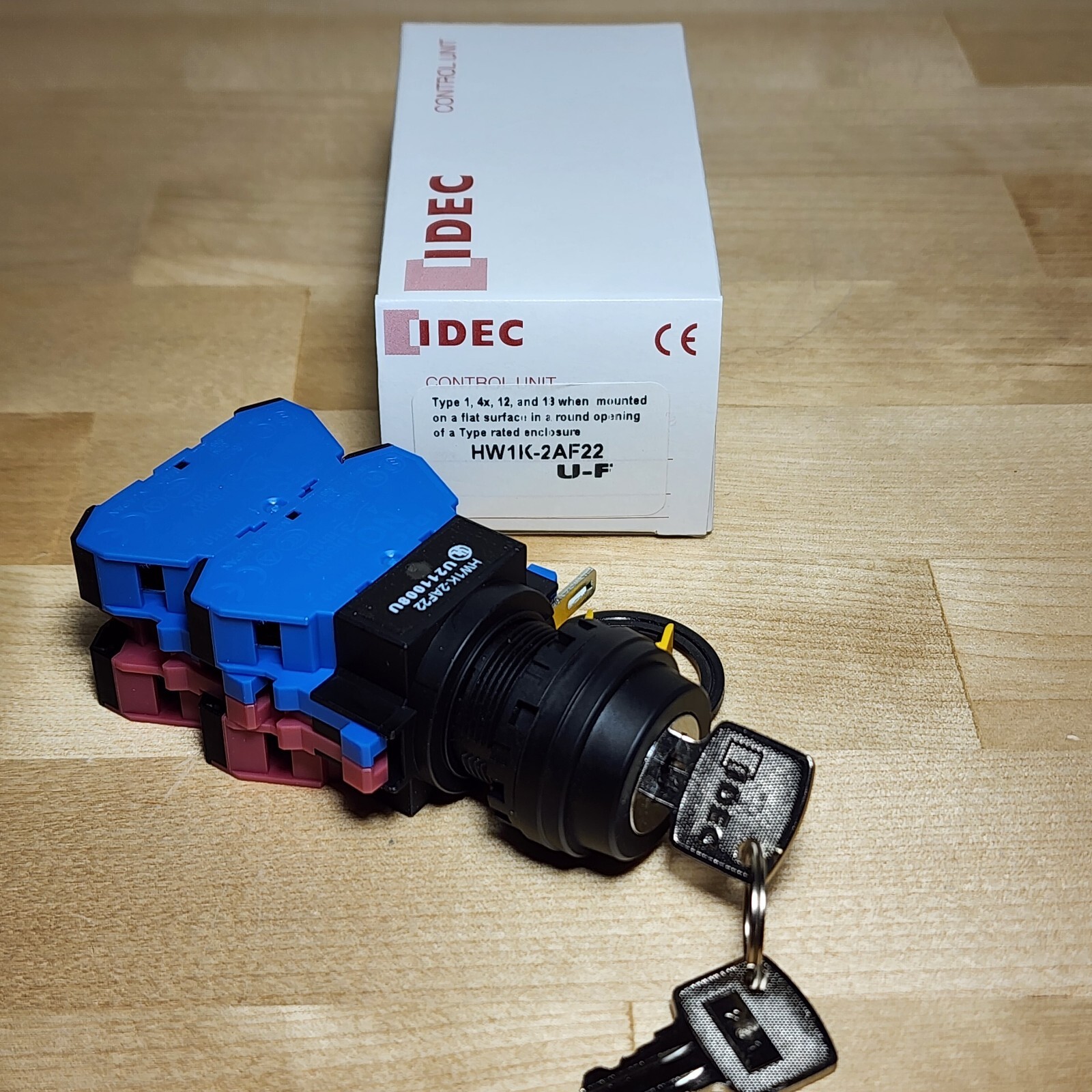 IDEC HW1K-2AF22 Key Switch 22mm 2 Position | eBay