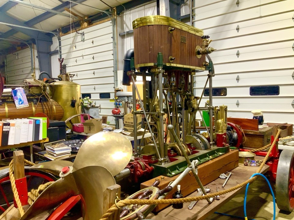 1889 FORE RIVER COMPOUND STEAM MARINE ENGINE W HULL ACCESSORIES & LIGHT ...