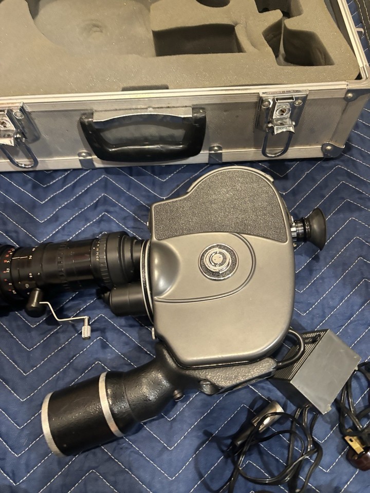 Beaulieu R16 16mm Movie/Film Camera With Extra Magazines! Clean ...