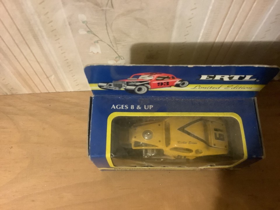 ERTL Modified Legends Die Cast issue#1 Richie Evans car by Nutmeg car ...