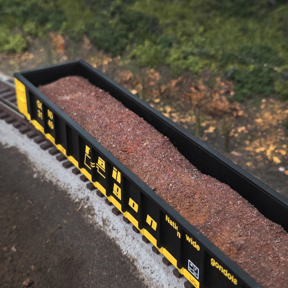HO Scale Scrap Steel Millings Load - fits Walthers Mainline 53' Railgon ...