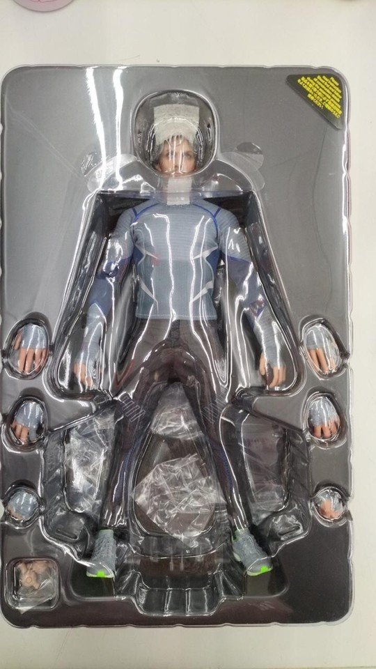 Hot Toys MMS302 Quick silver Age of Ultron Sixth Scale Figure USED | eBay