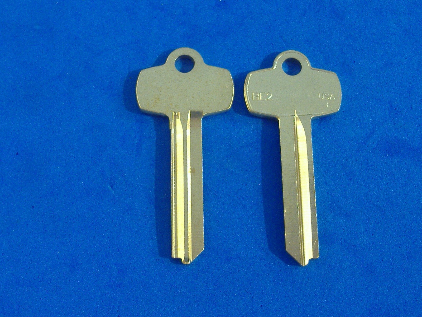 LOT OF 25 LOCKSMITH BE2 KEY BLANKS FITS BEST A KEYWAY BRASS MADE IN USA ...