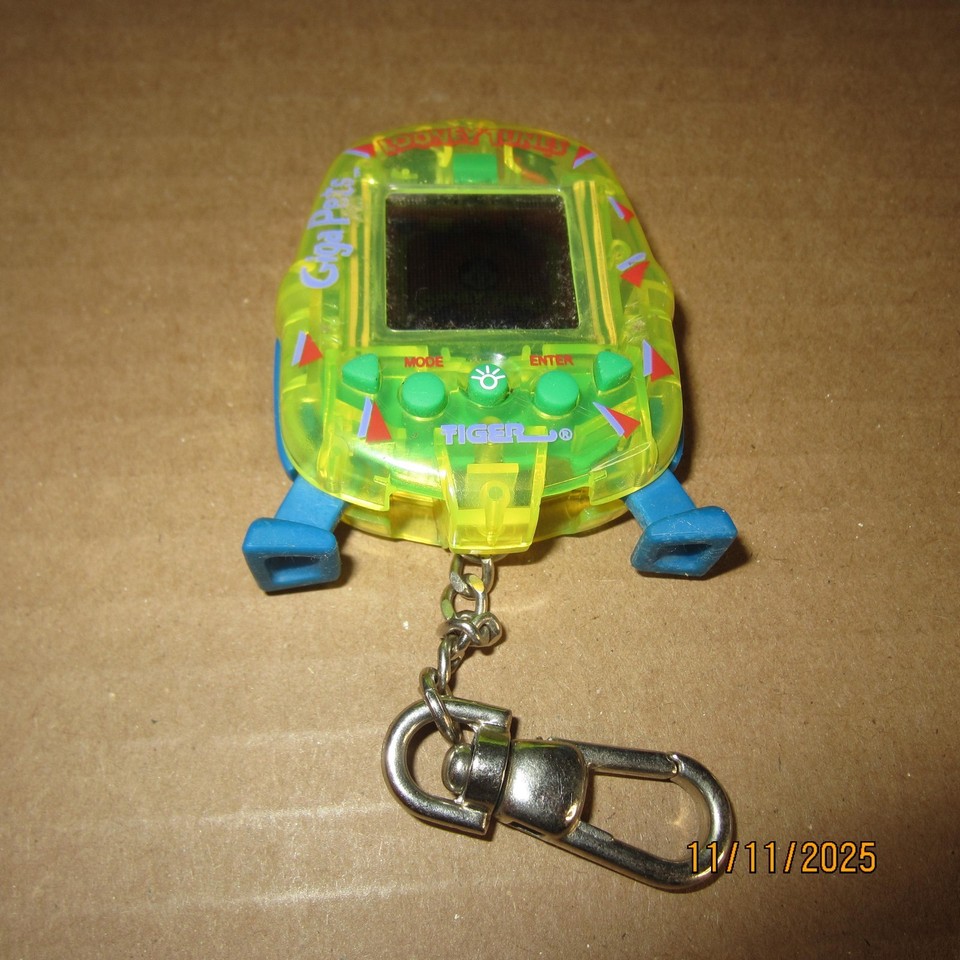 Looney Tunes Giga Pets Keychain Virtual Pet Tiger Warner Bros 1997 | eBay