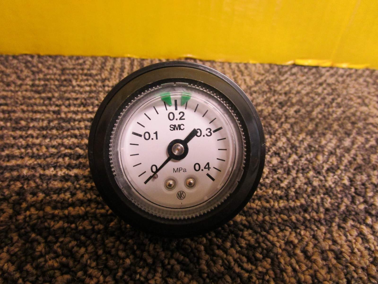 NEW SMC PRESSURE GAUGE 0-0.4 MPa 1/4" NPT | eBay