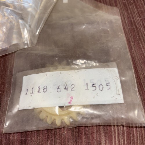 Stihl 1118-642-1505 Oil Pump Spur Wheel 028 028WB 028AV | eBay