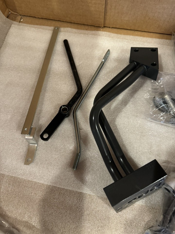 Kubota Hydraulic Control Assembly L3560 L4060 L4760 L5060 L5460 L6060 ...