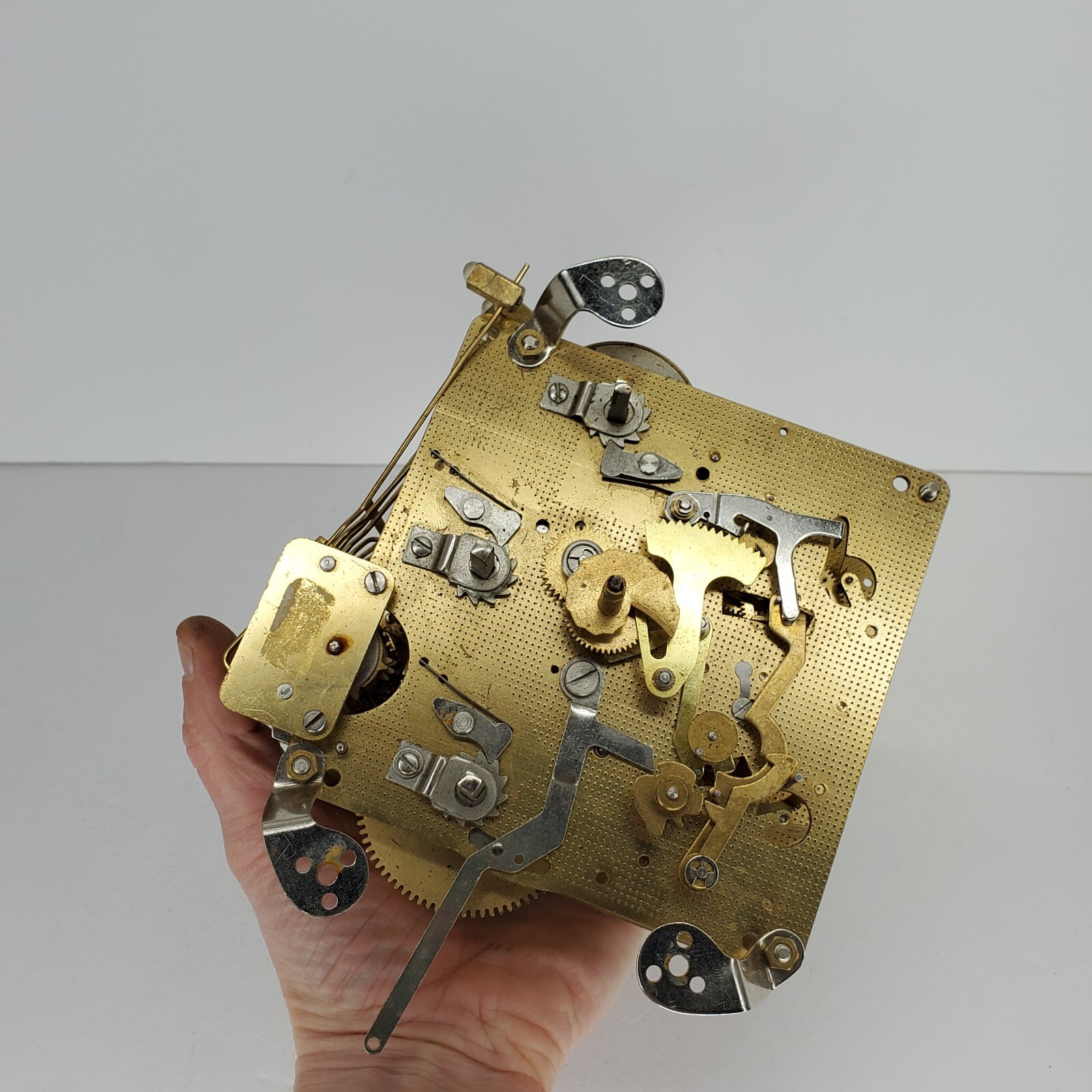 Howard Miller Clock Parts Movement 1050-020 Two Jewels Made in W ...