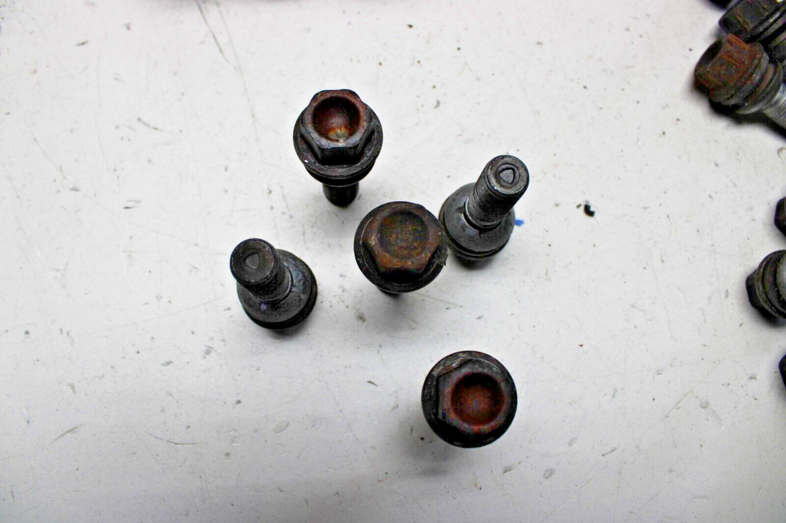 03-10 Porsche Cayenne S 955 Wheel Rim Lug Nut Bolt Set of 5 OEM T23 | eBay
