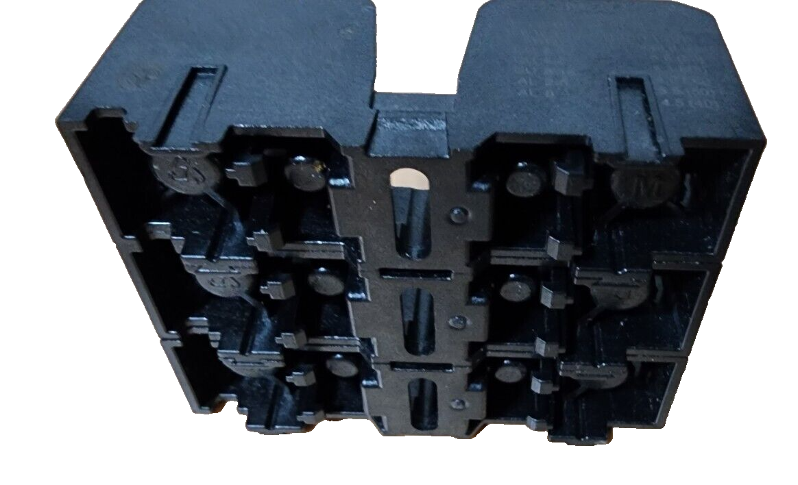 Bussmann BCM603-XC Eaton Fuse Block 600VAC 30 AMP 3 POLE | eBay