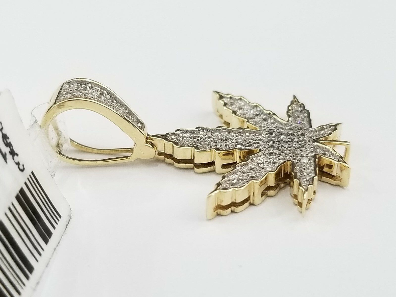 Pendentif véritable feuille de marijuana diamant véritable or jaune 10 ...
