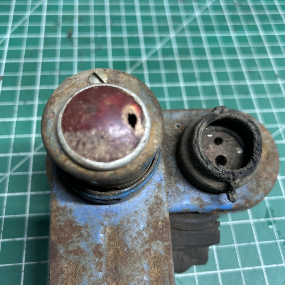VINTAGE Fordson FORD SUPER DEXTER Tractor Major Butlers Lights lamps ...