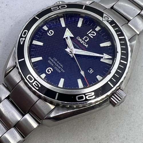 OMEGA PLANET OCEAN BOND 007 Quantum Of Solace Ref 222.30.46.20.01.001 ...