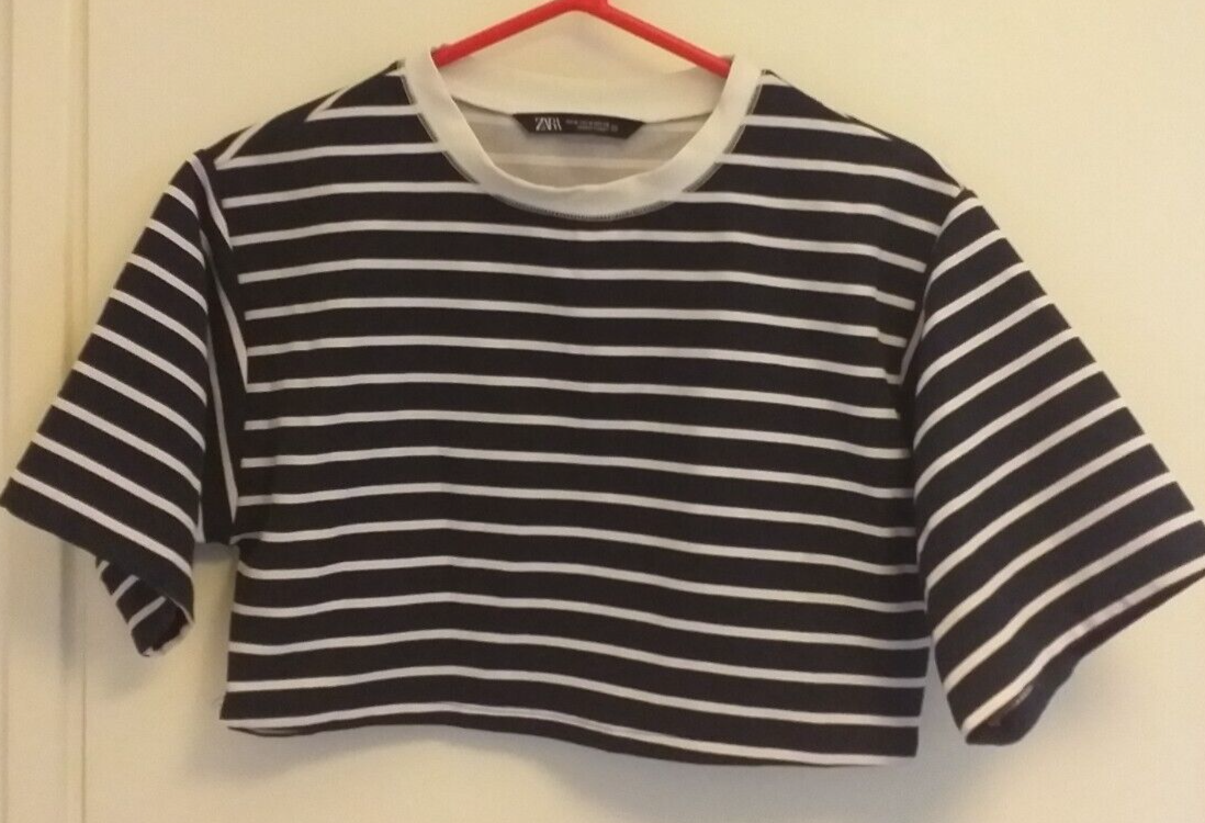ZARA medium size blue & white strippy pattern round neck short sleeves top used. | eBay