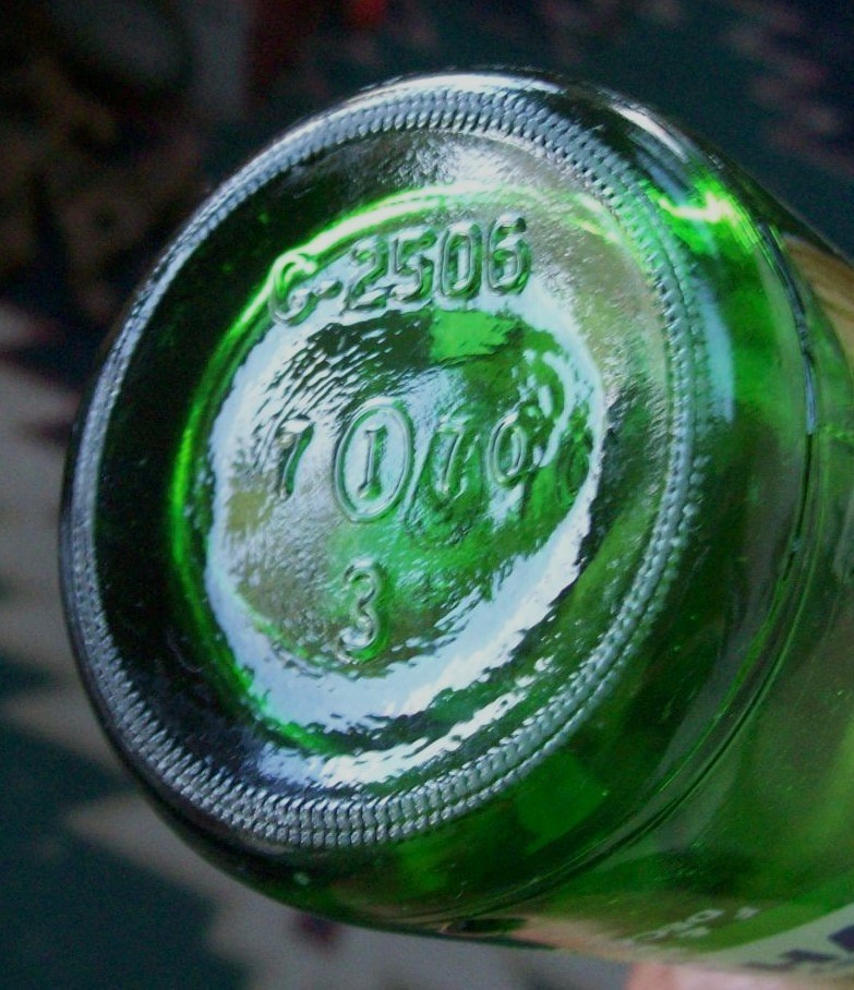 VINTAGE 1970 GREEN THIRSTY ? JUST WHISTLE ACL 10 FLU OZ ILLINOIS SODA ...