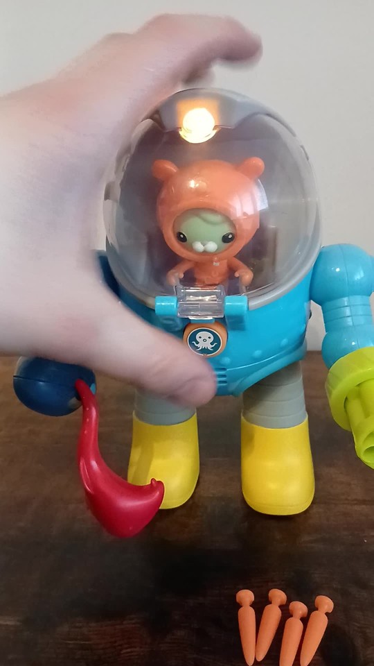 Octonauts Tweak Octo Max Suit and Carrot Shooter Sounds/ Lights ...