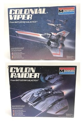 2 BATTLESTAR GALACTICA Model Kits COLONIAL VIPER & CYLON RAIDER ...