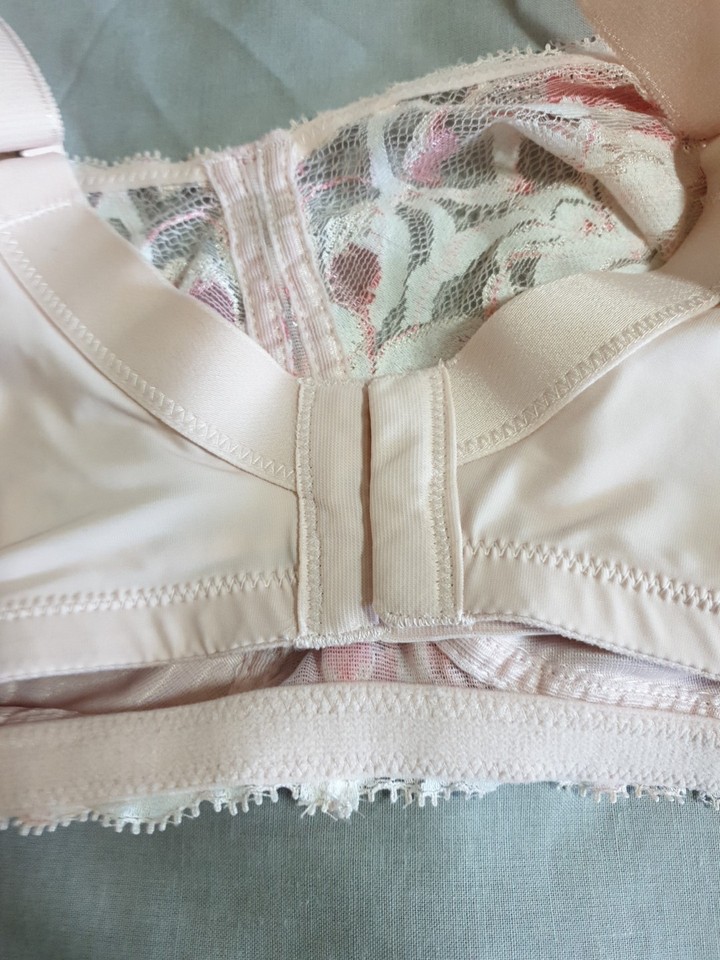 Marks and Spencer Bra 40GG. Non Wired & Non Padded. Pink. | eBay UK