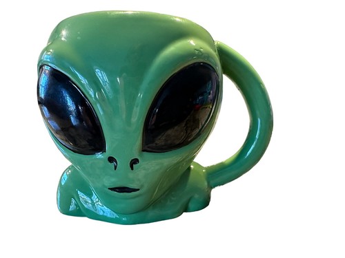 Mugniv Green UFO Alien Novelty Coffee Mug: Ceramic Coffee Mugs & Tea ...