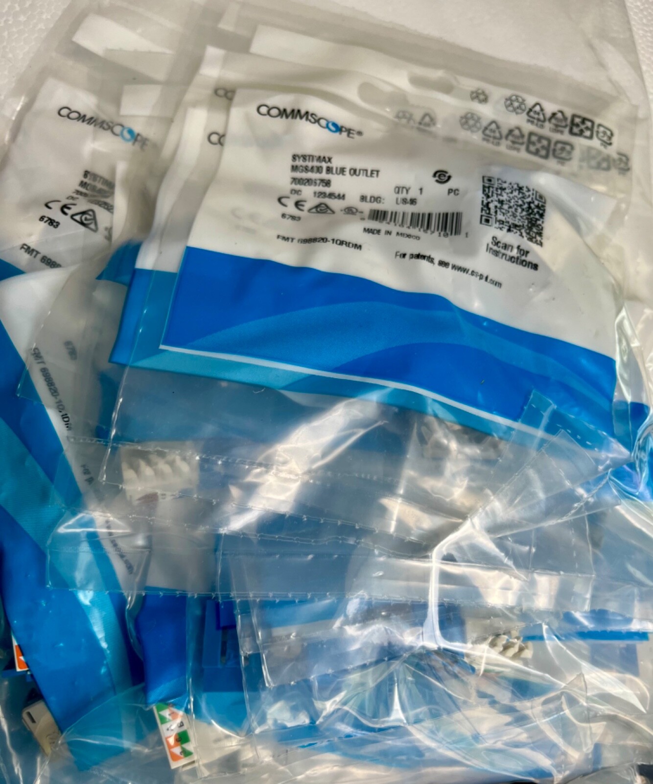 Commscope Systimax Solutions MGS400 GigaSPEED XL Category 6 U/UTP ...