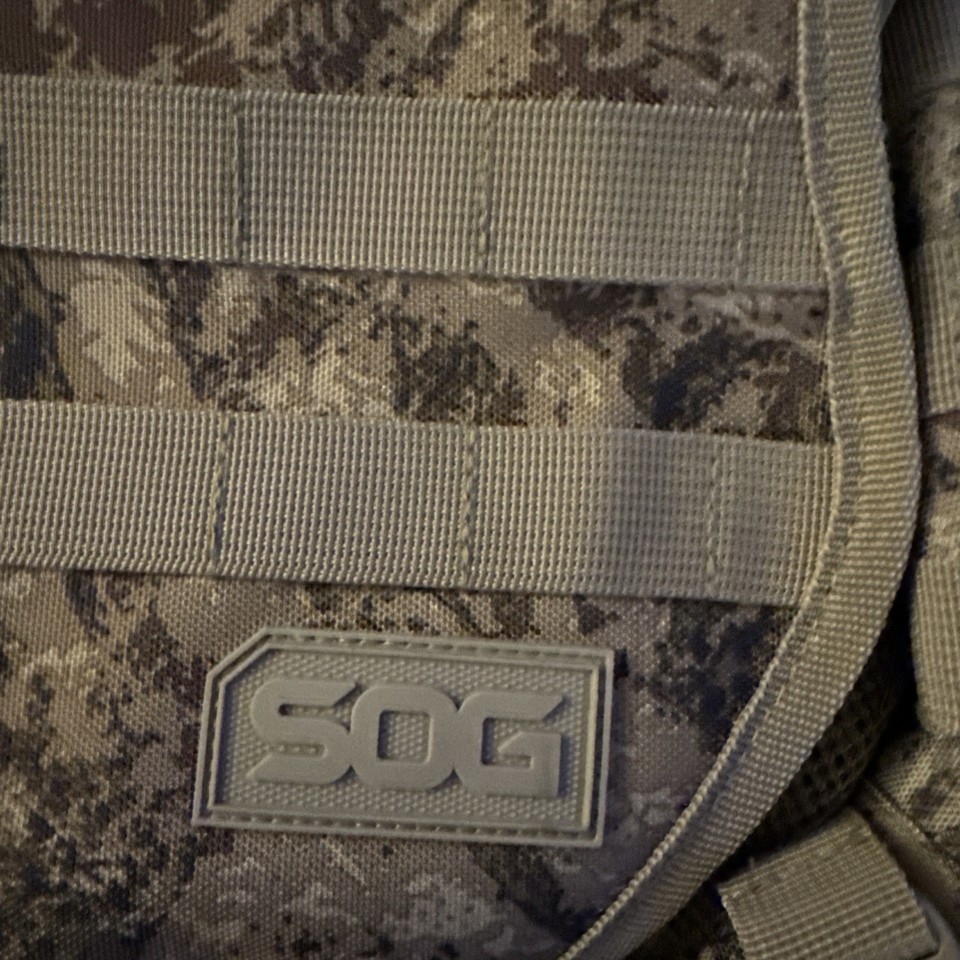 SOG Tactical Camo Day Pack 39-Liter Storage Canyon Sand Backpack 31-C-X ...