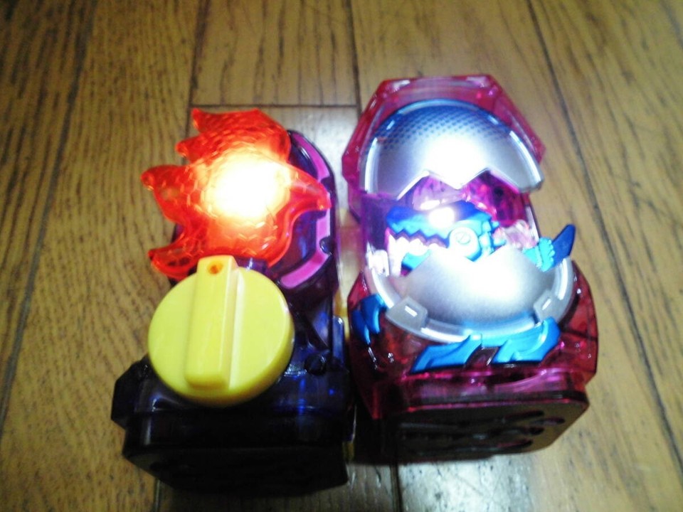 Bandai Kamen Rider Revice DX Revice Driver + DX Vistamp 2 item BANDAI ...