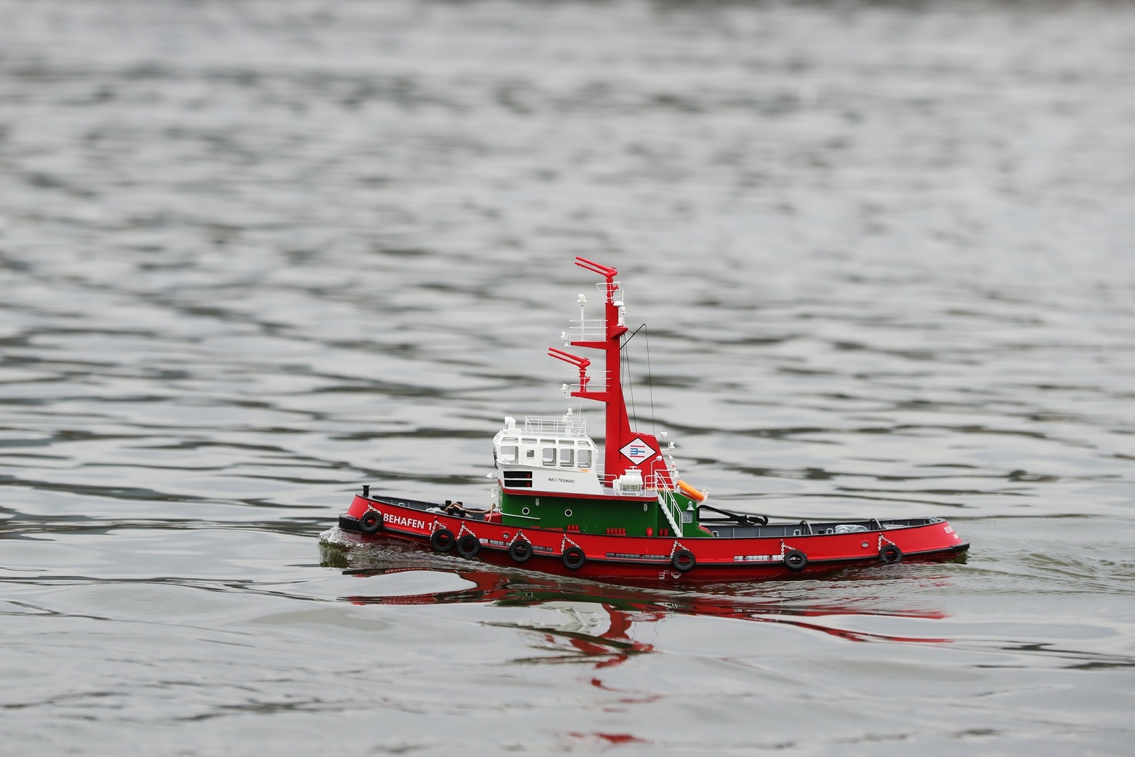 ELBEHAFEN 1‪ Ice Breaking Tug Boats Scale 1:50 610mm RC Model Ship Kit ...